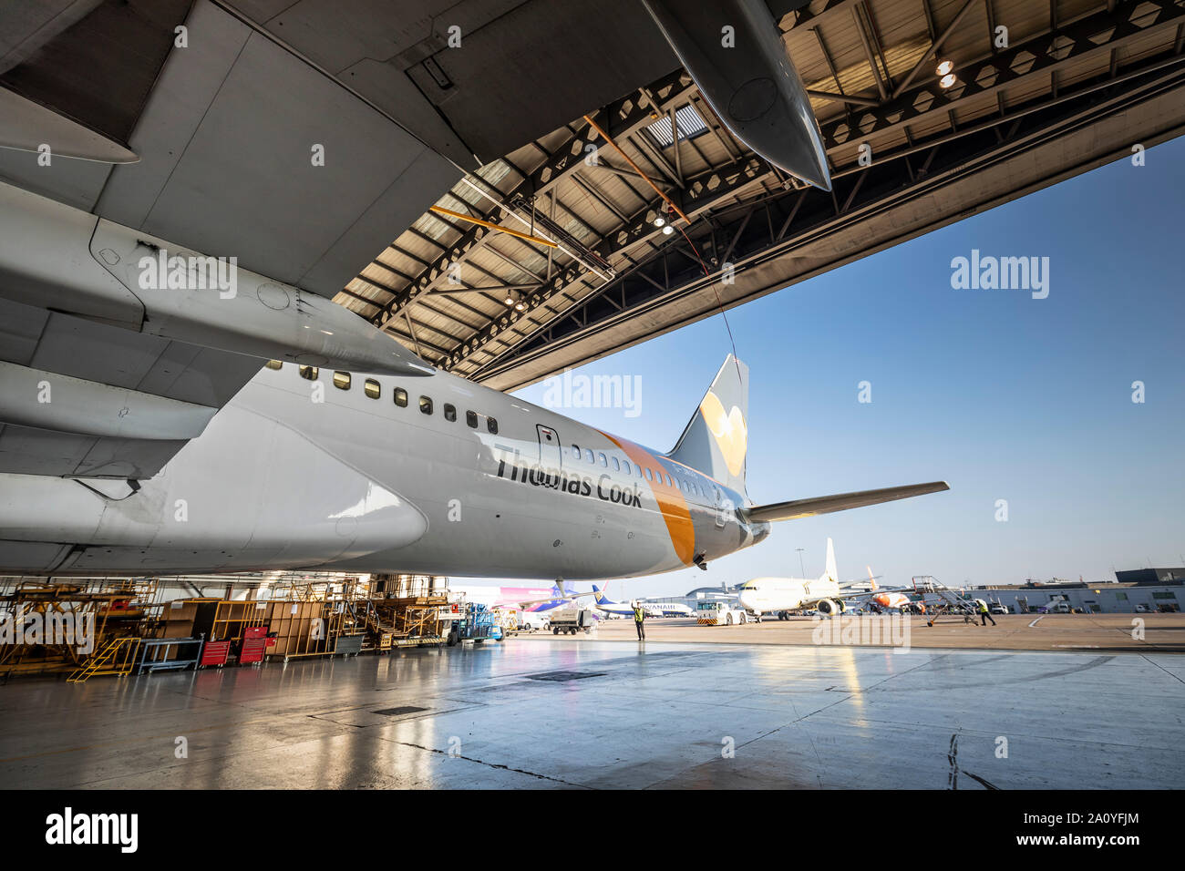 Hangar on november hi-res stock photography and images - Alamy