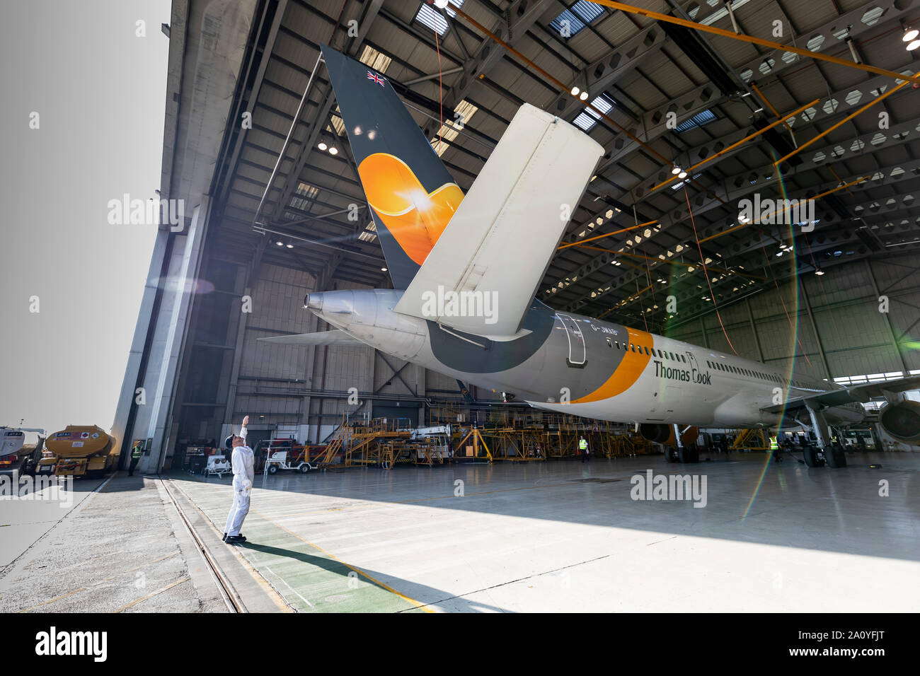 Hangar on november hi-res stock photography and images - Alamy