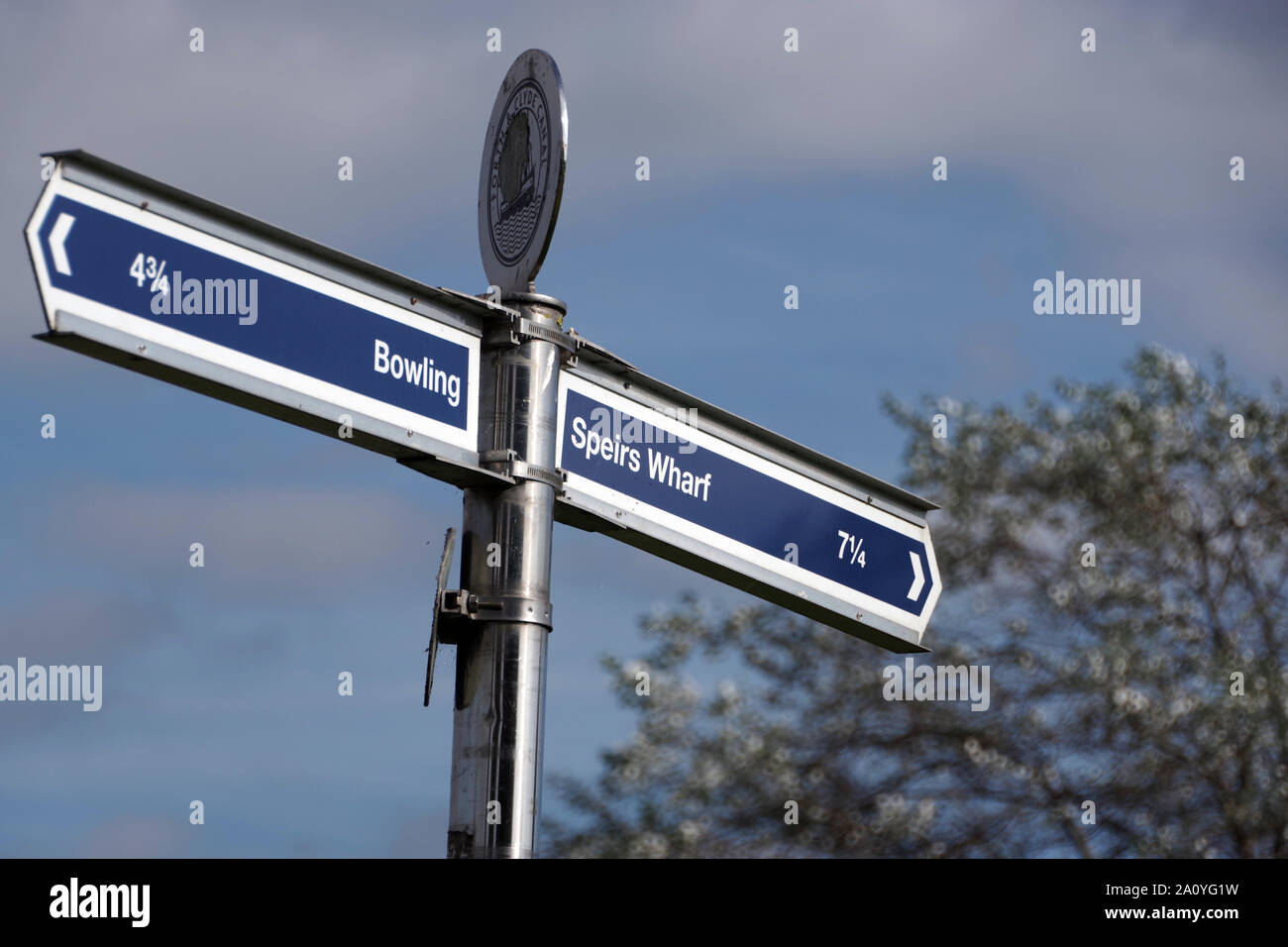 Forth and clyde canal sign hi-res stock photography and images - Alamy