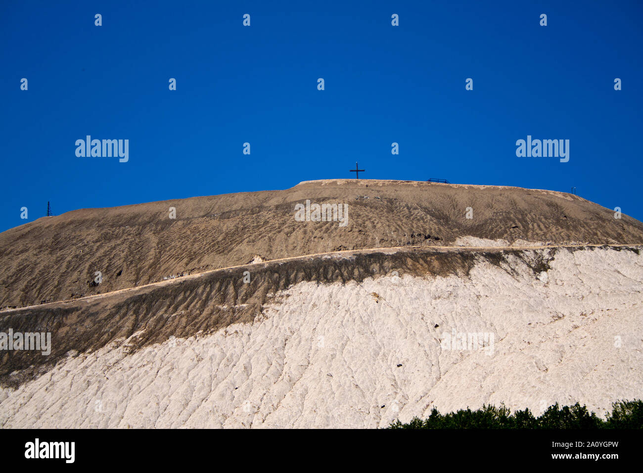 Extracting and mining potassium and magnesium salts.Large excavator ...