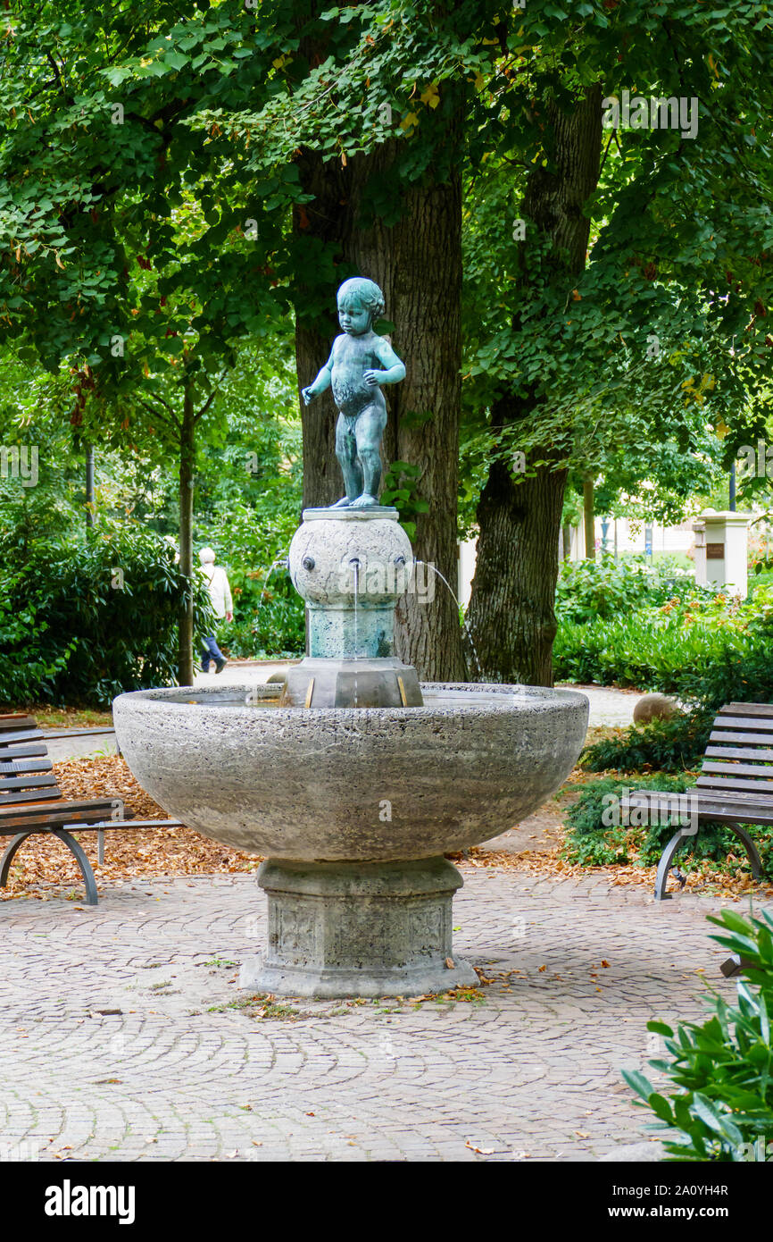 Bubele Brunnen am Augustaplatz in Baden-Baden Stock Photo - Alamy