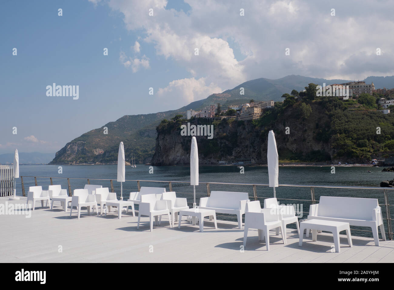 Lifestyle beach club hi-res stock photography and images - Alamy