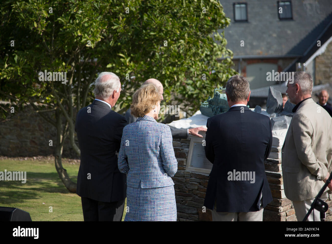 News, HRH Duke of Kent unveiling the RNLI 150 year commemorative statue ...