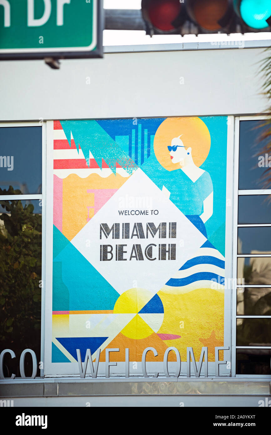 WELCOME SIGN MIAMI BEACH VISITORS BUREAU (©MAIMI BEACH VISITORS ...