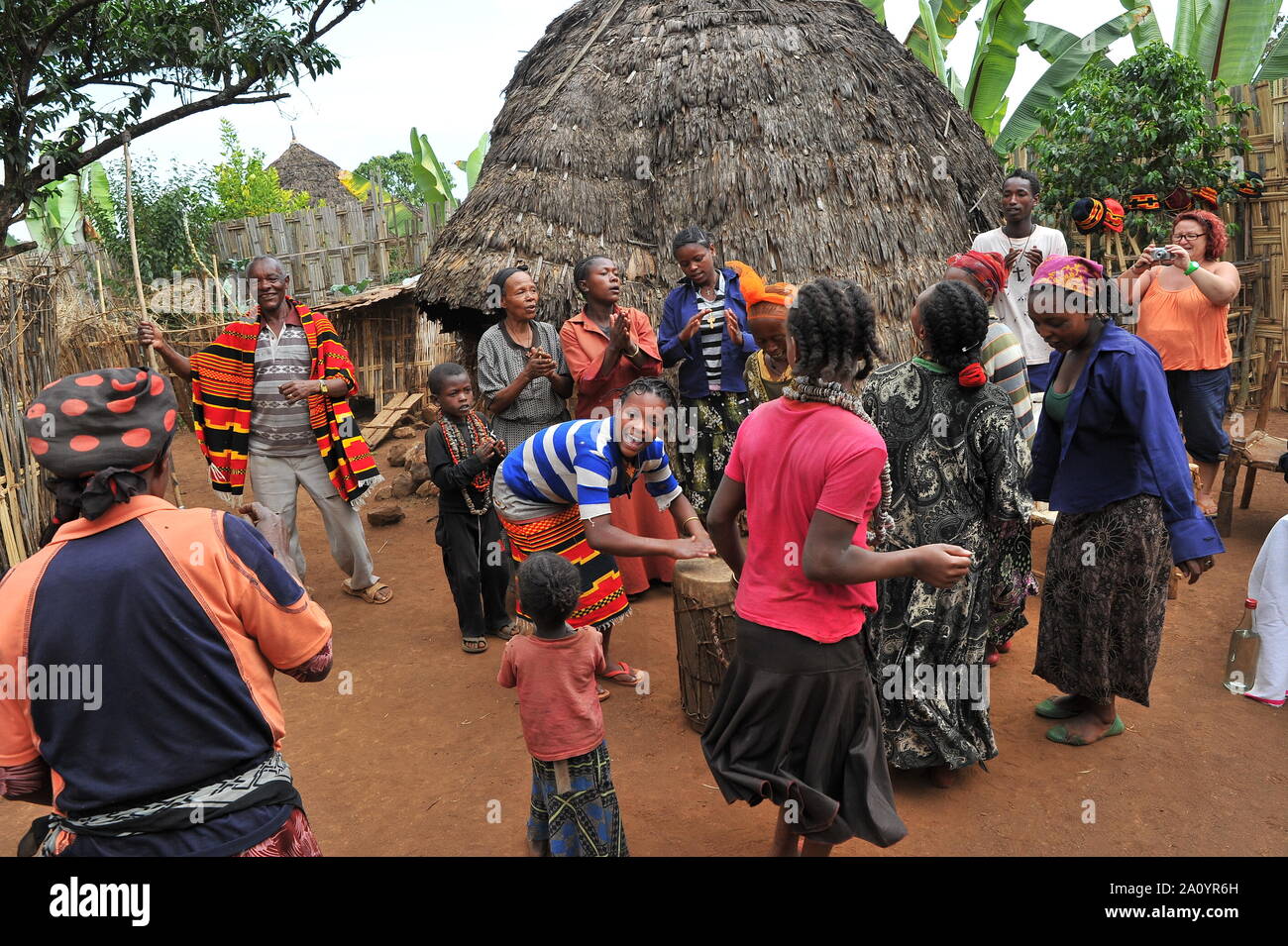 Feast at the Dorze tribe Stock Photo - Alamy