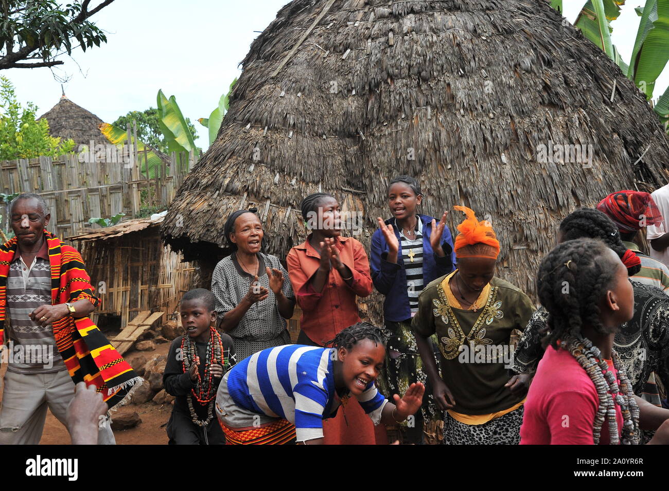 Dorze tribe hi-res stock photography and images - Alamy