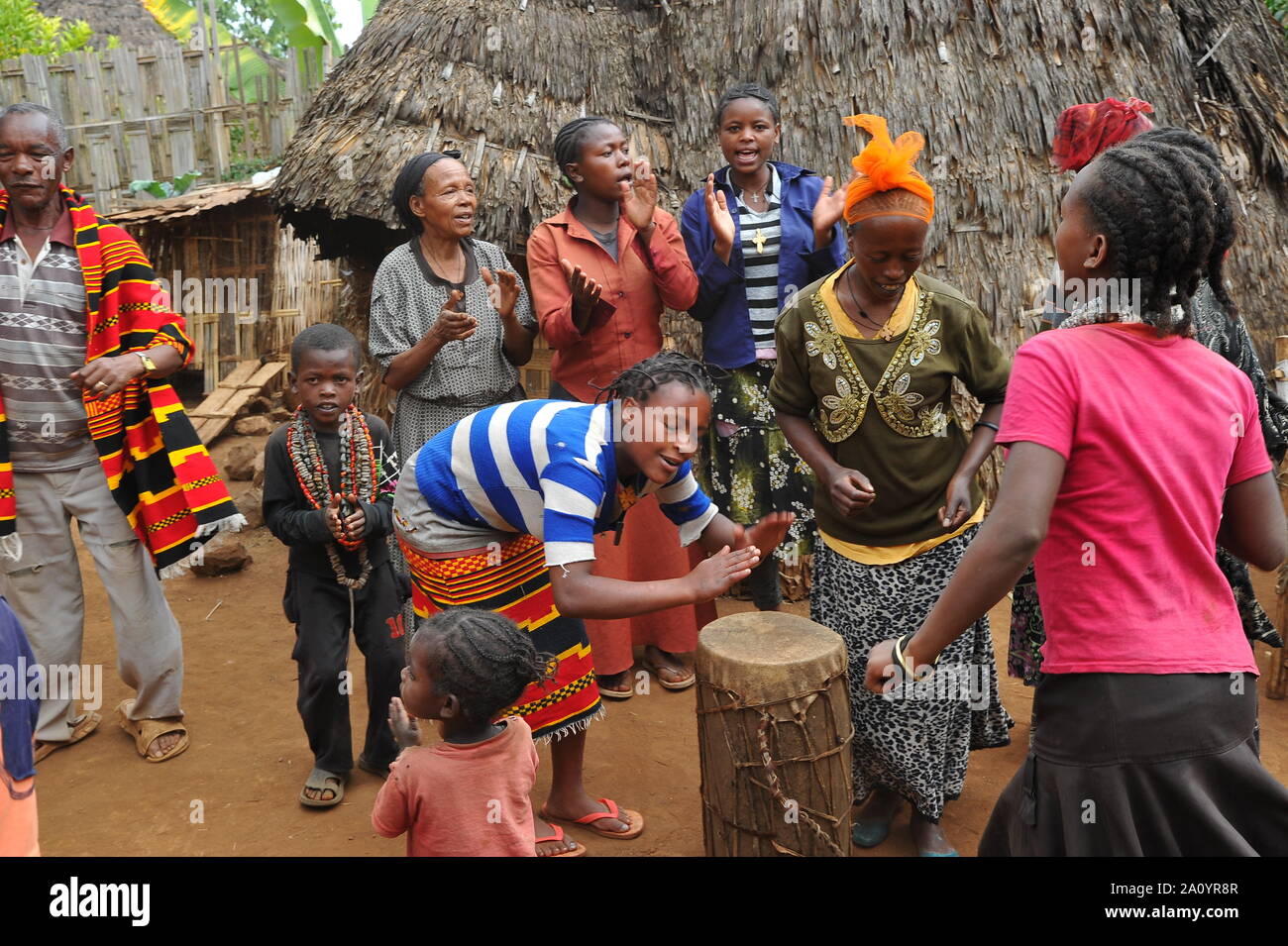 Feast at the Dorze tribe Stock Photo - Alamy
