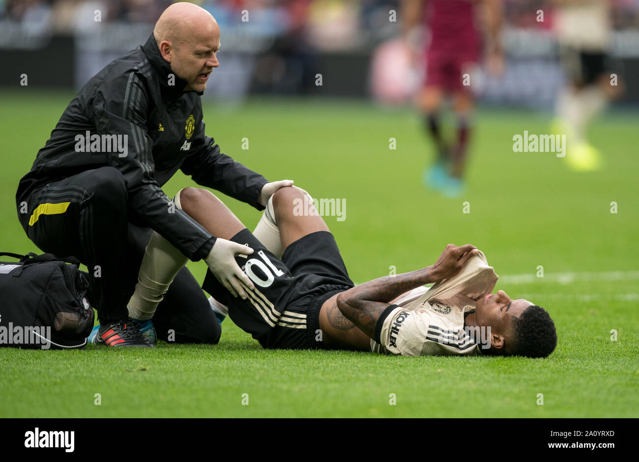Groin injury hi-res stock photography and images - Alamy