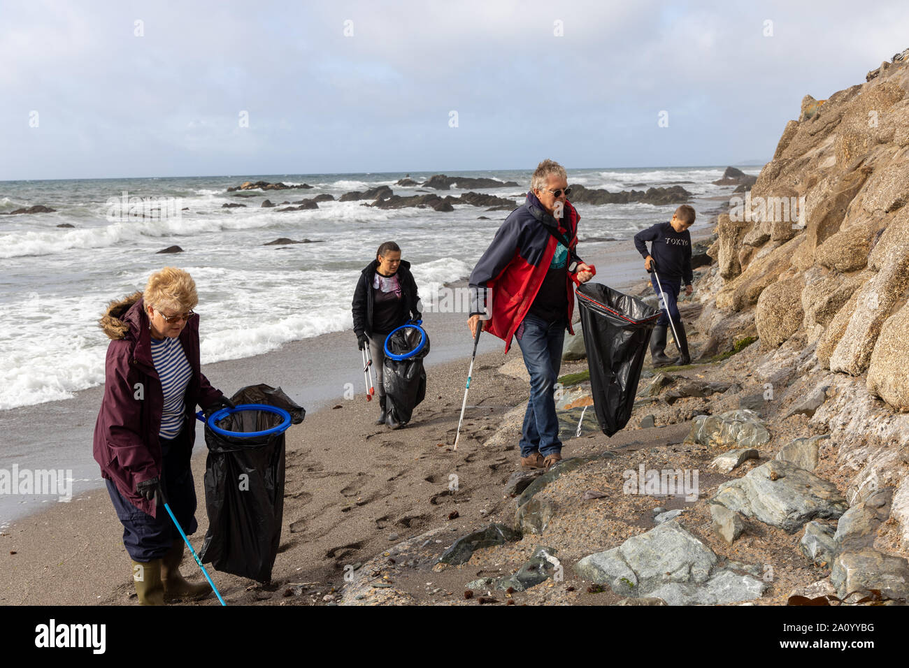 Great British Beach Clean, Finnygook Beach, Cornwall, UK Stock Photo ...