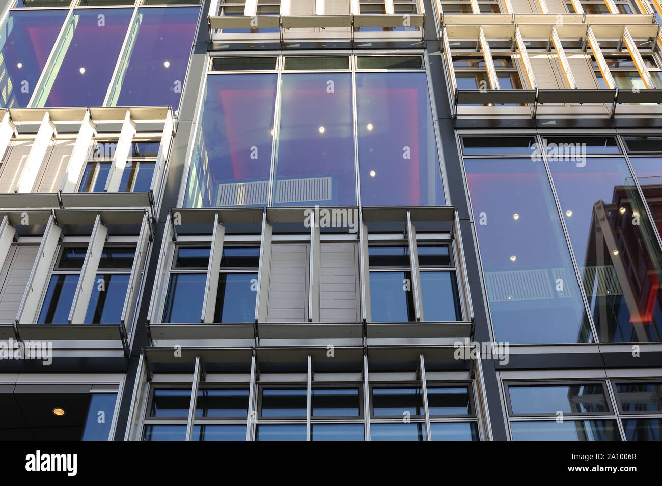 Lse university sign hi-res stock photography and images - Alamy