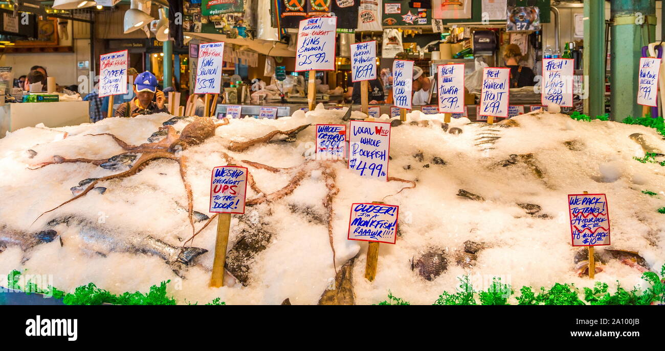 Cuttlefish market hi-res stock photography and images - Alamy