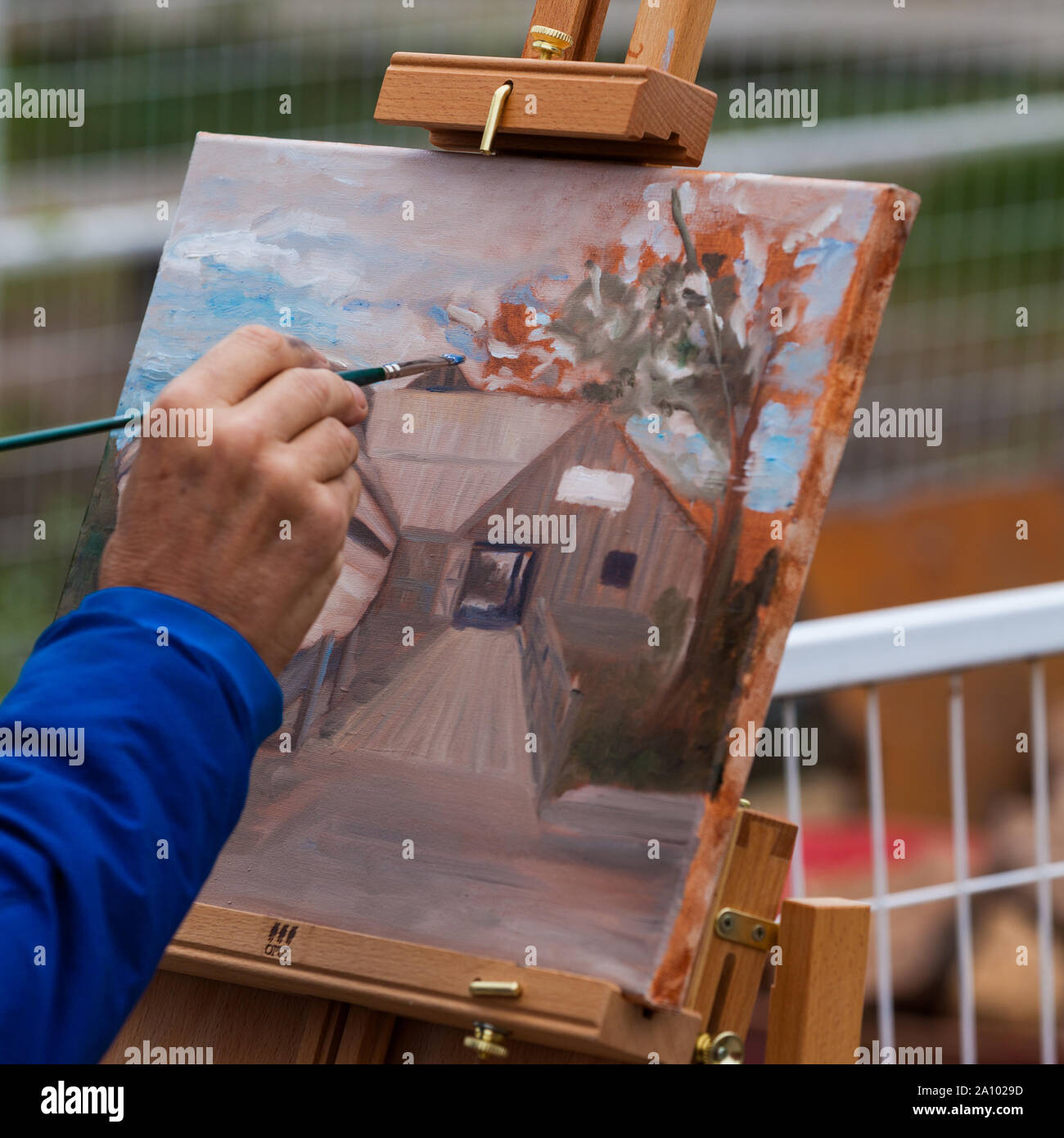 Hand detail in art painting hi-res stock photography and images - Alamy