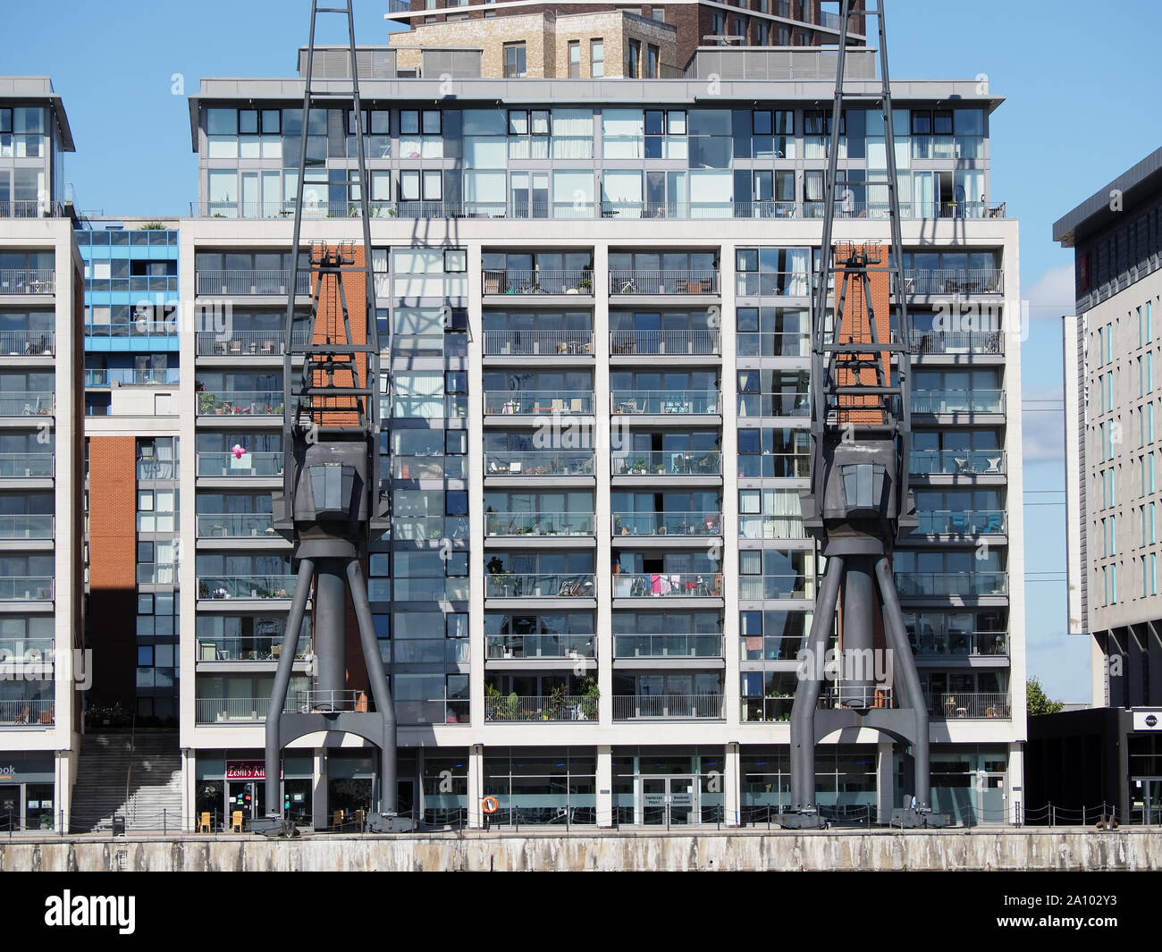 Royal victoria dock cranes hi-res stock photography and images - Alamy