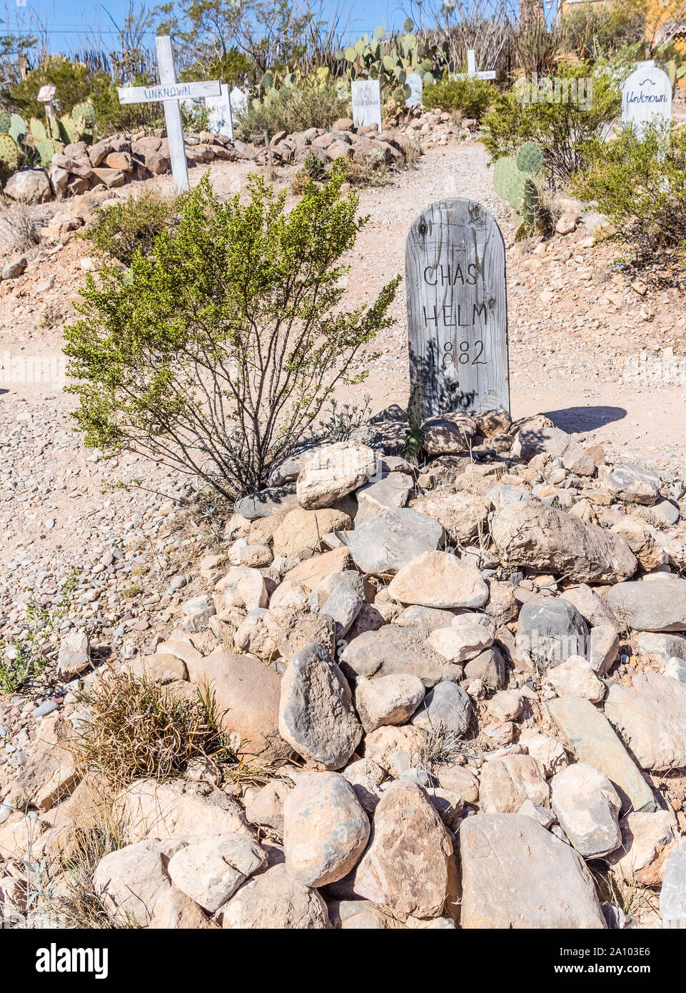 Grave markers of outlaws, gunslingers and others in the 19th century ...