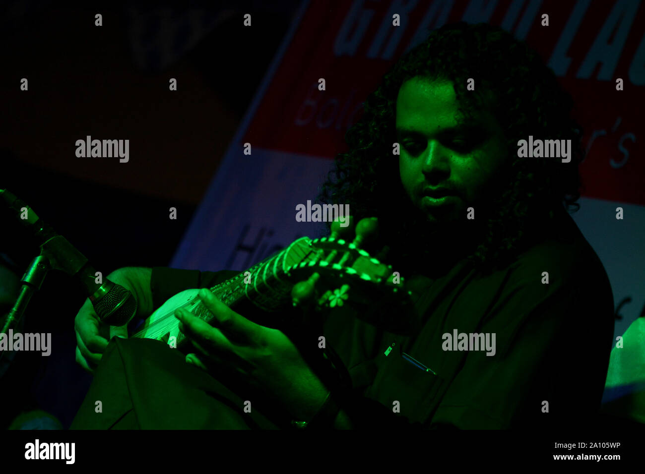 Quetta, Pakistan. 22nd Sep, 2019. Musicians performing Pashto ...