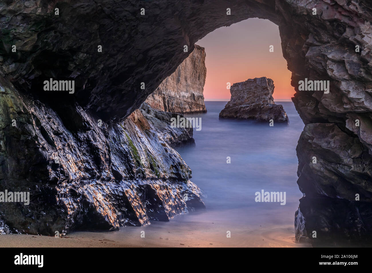 Sea Cave at Shark Fin Cove (Shark Tooth Beach Stock Photo - Alamy