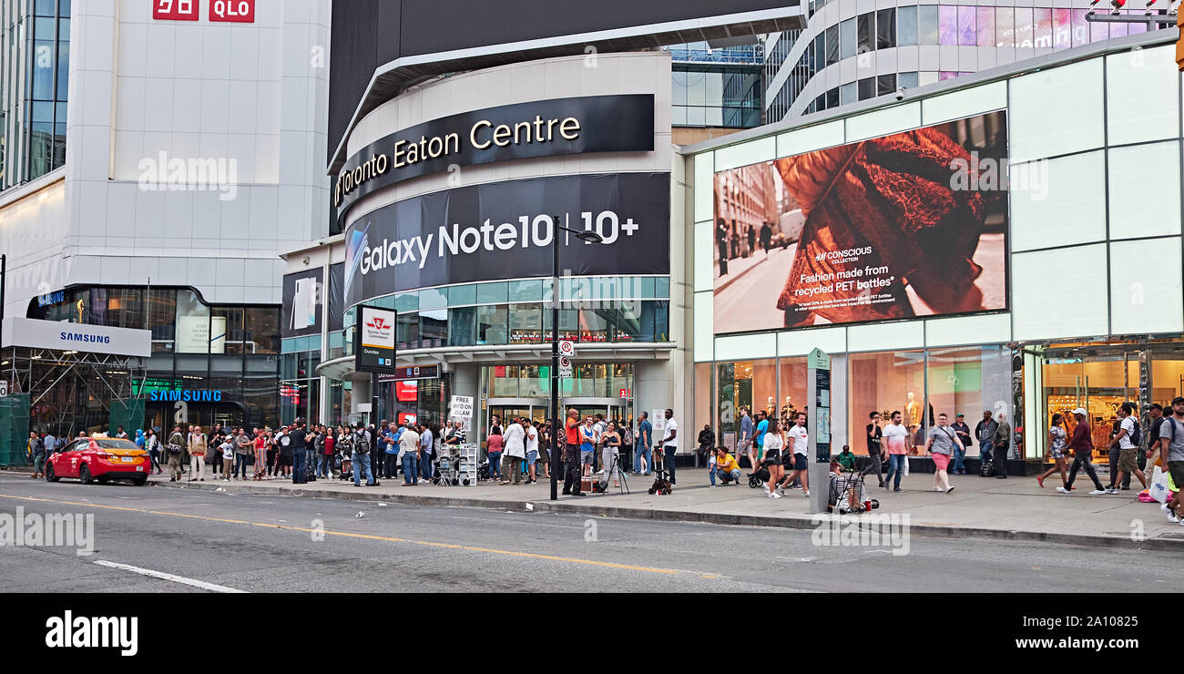 Yonge Street in Toronto Stock Photo - Alamy