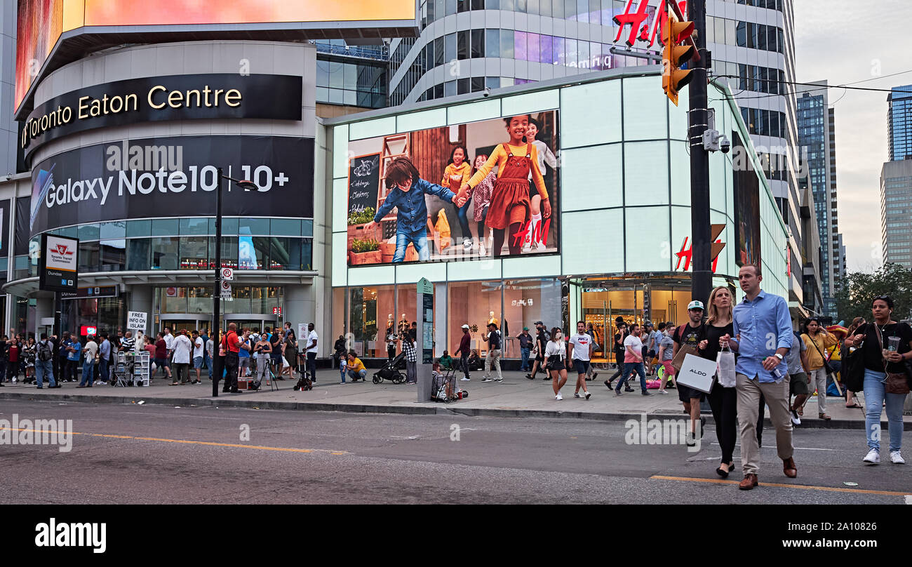 Yonge Street in Toronto Stock Photo - Alamy