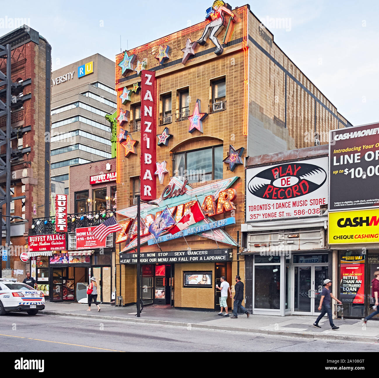 Yonge Street in Toronto Stock Photo - Alamy