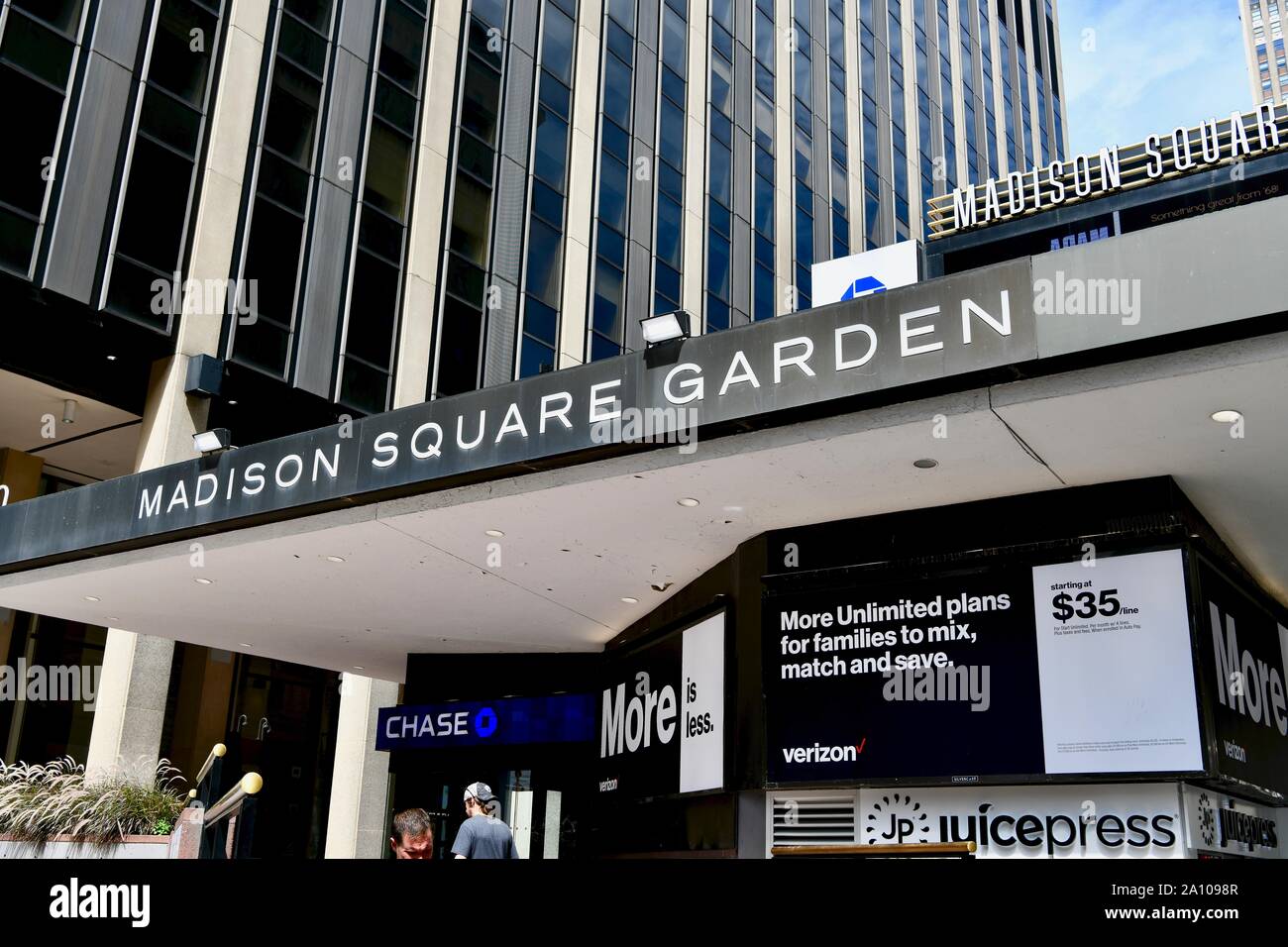 Madison Square Garden, NYC, USA Stock Photo - Alamy