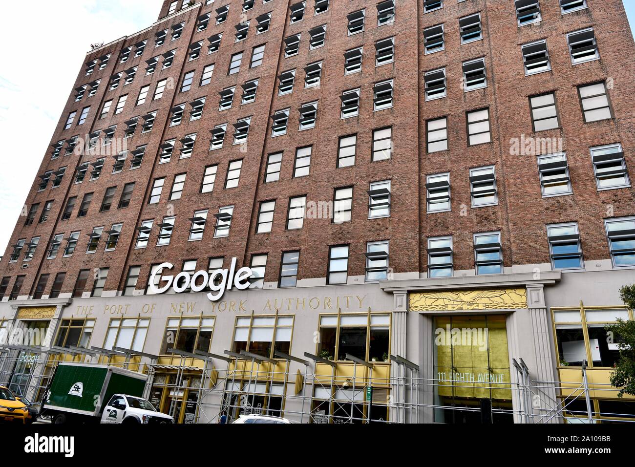 Google office new york hi-res stock photography and images - Alamy