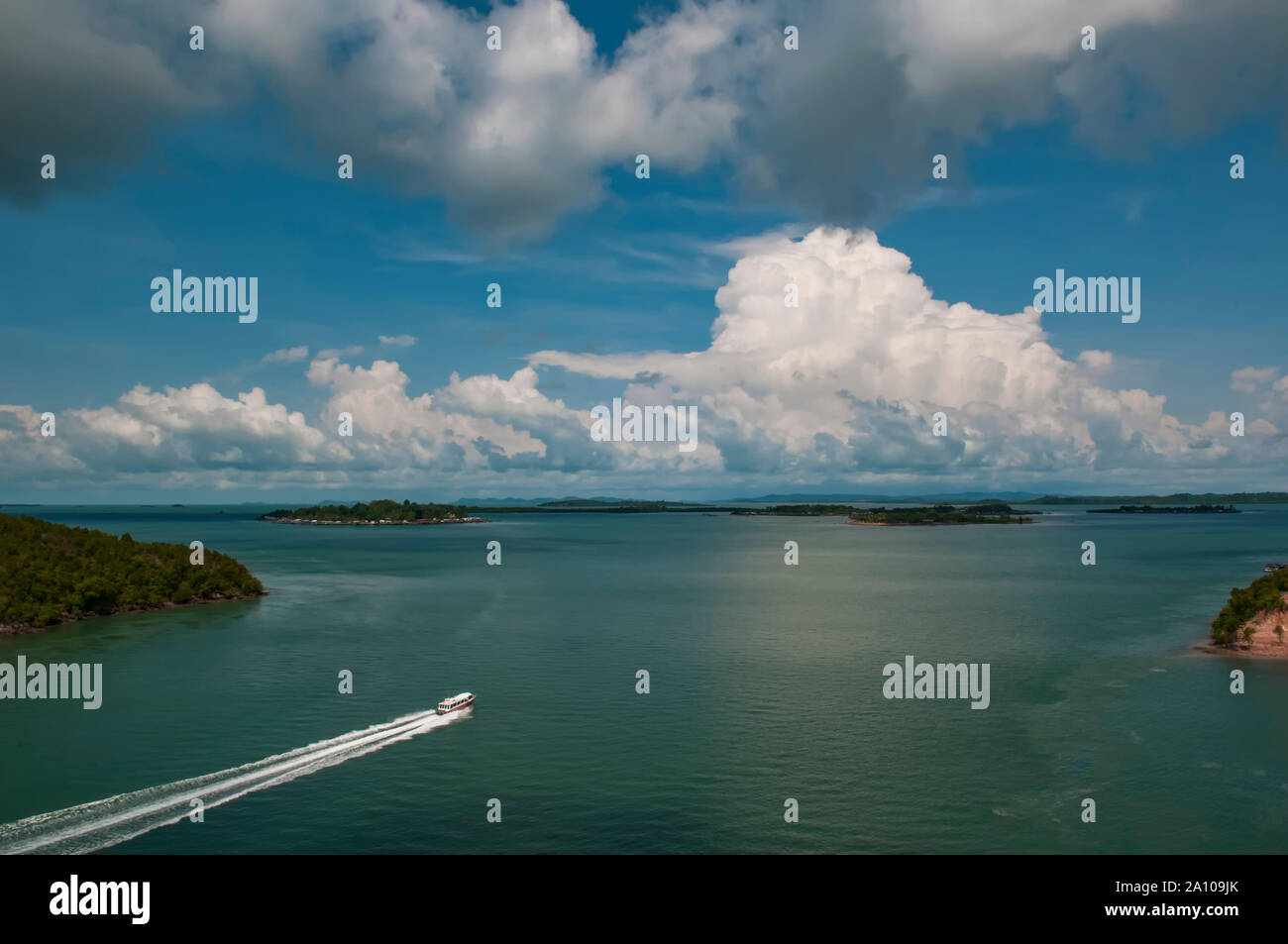 Barelang bridge view Stock Photo - Alamy