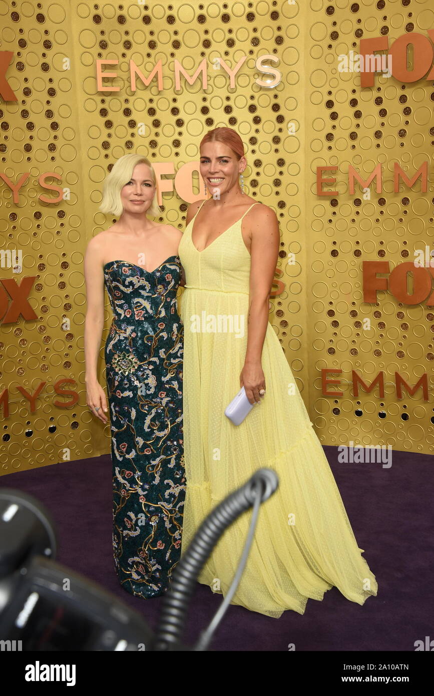 Michelle williams busy philipps hi-res stock photography and images - Alamy