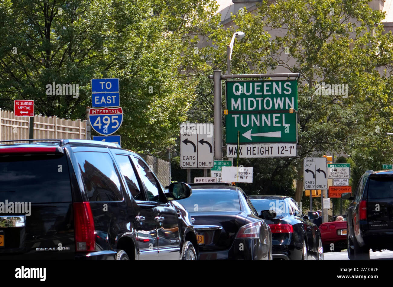 Big road signs hi-res stock photography and images - Alamy