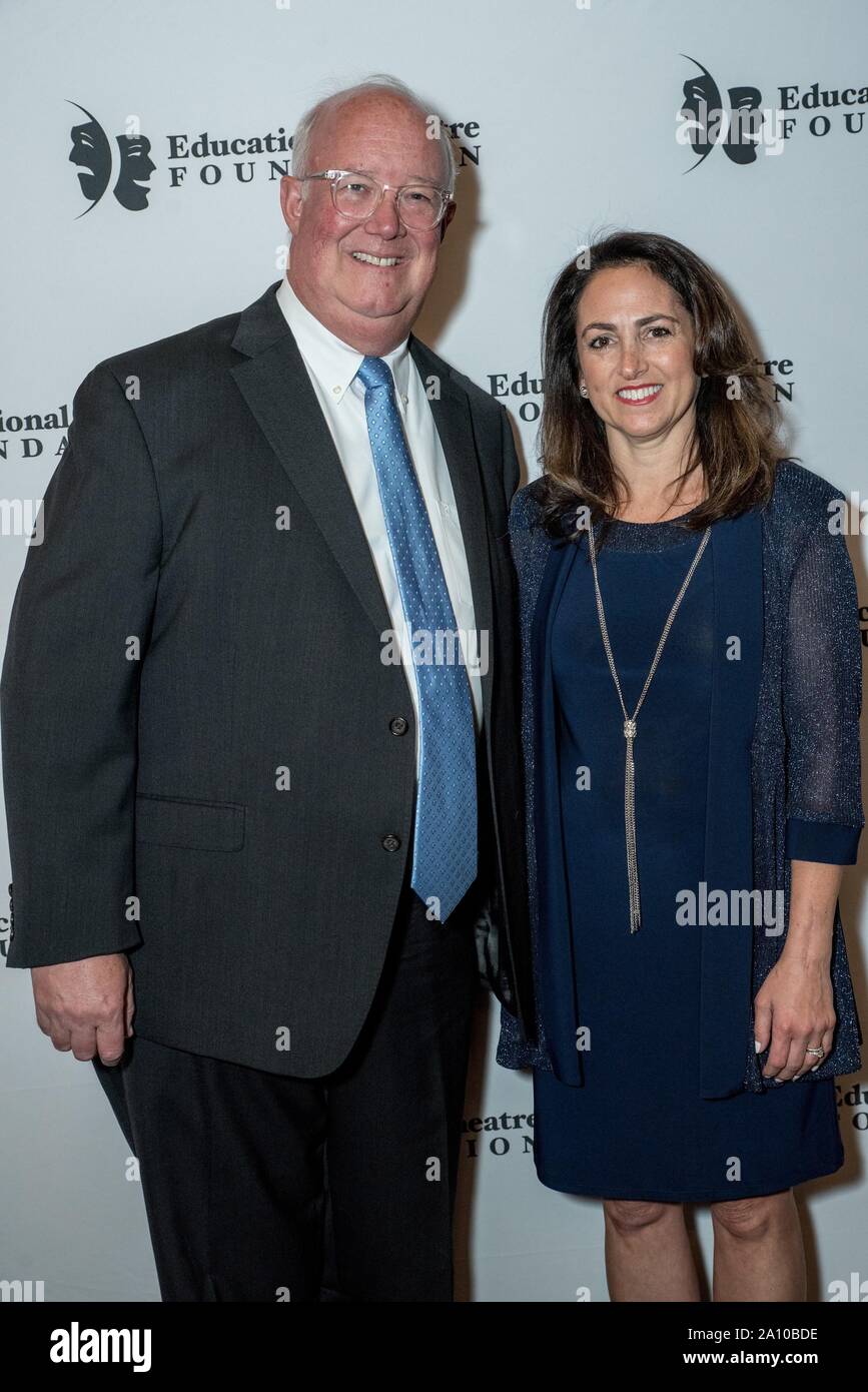 Julie cohen hi-res stock photography and images - Alamy