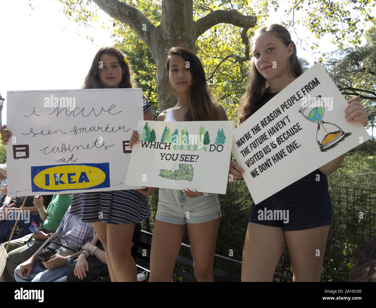 Climate protest signs hi-res stock photography and images - Alamy