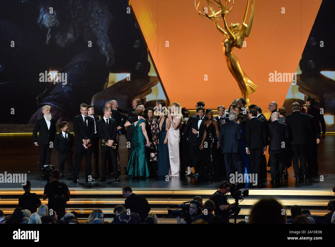 Cast and crew of 'Game of Thrones' accept the Outstanding Drama Series ...