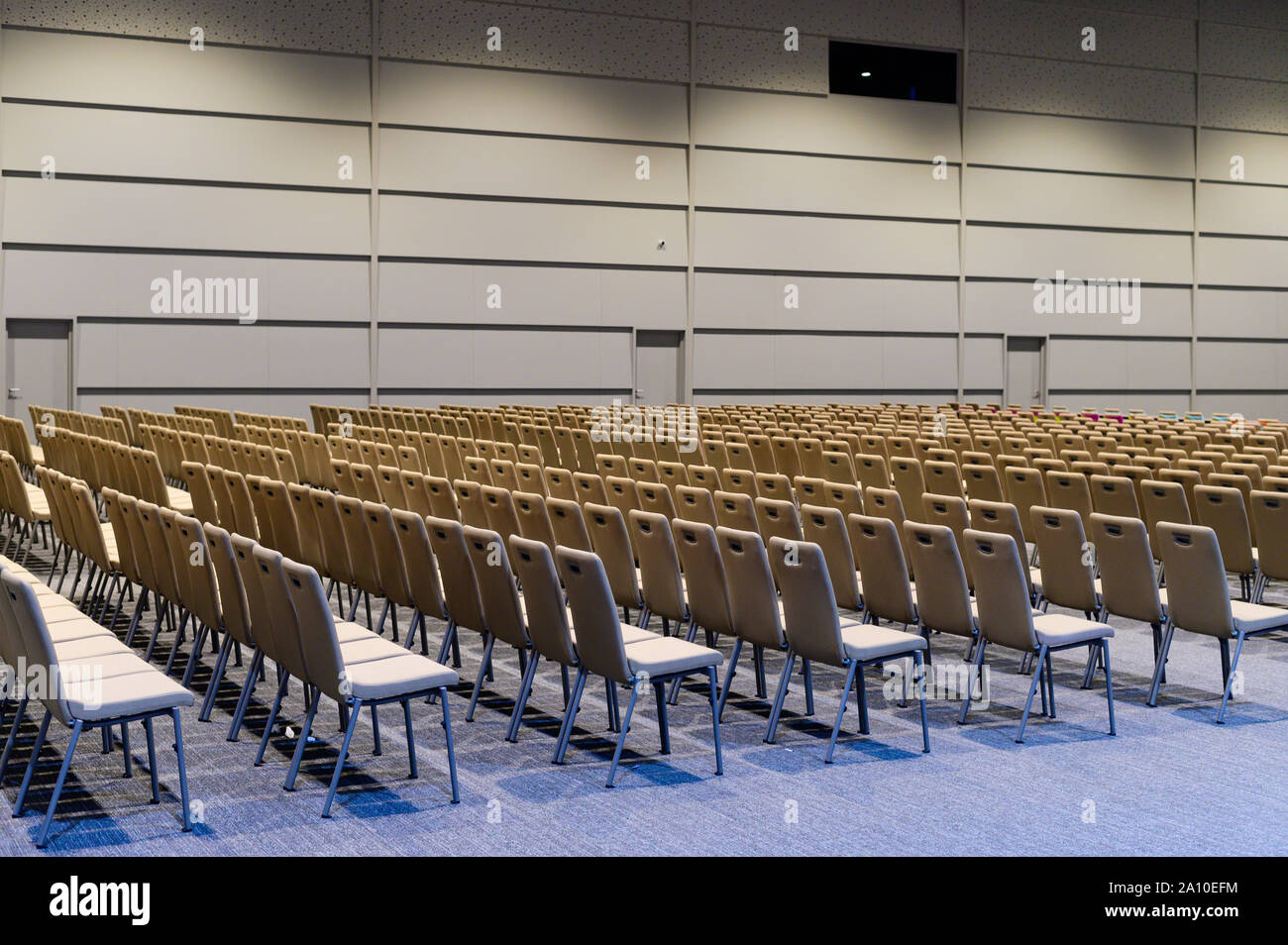 Classroom training perspective hi-res stock photography and images - Alamy