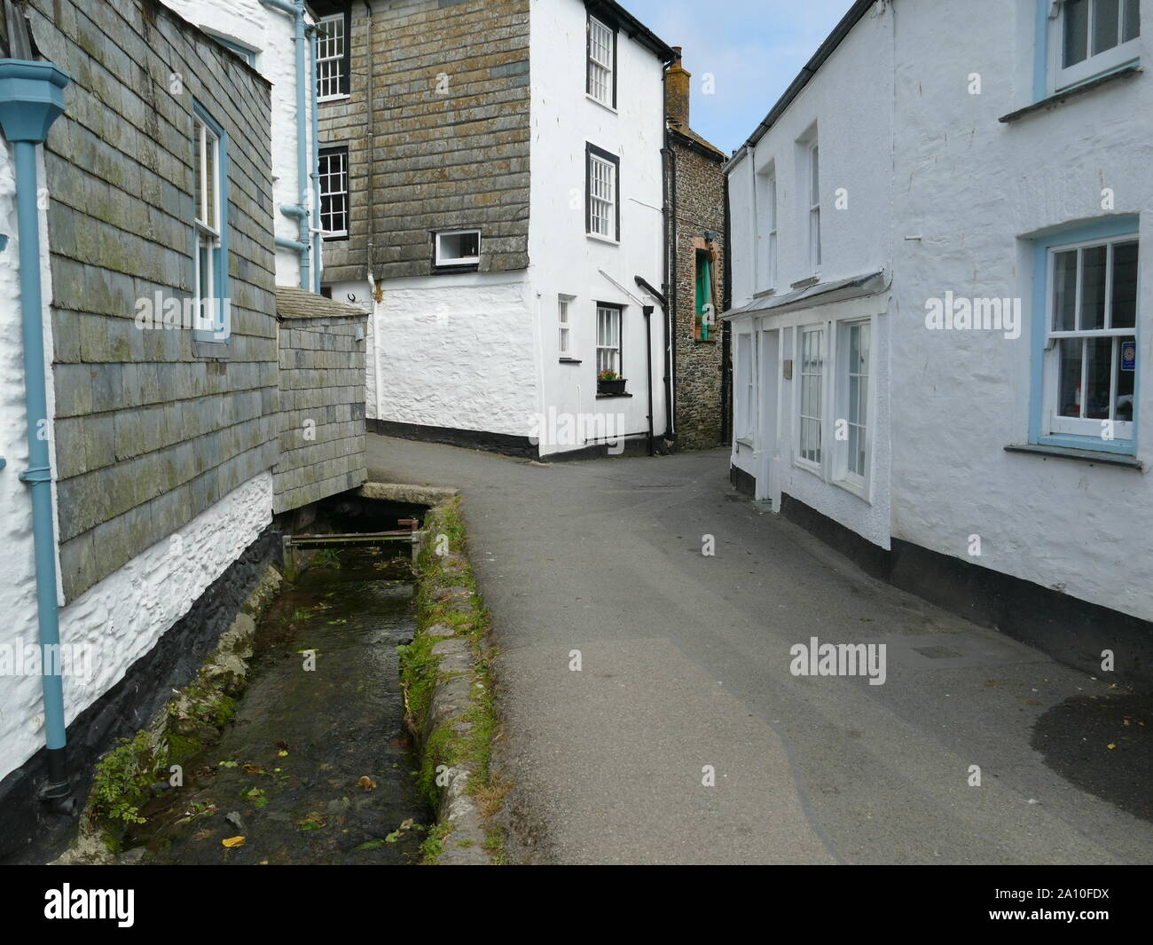 Old Street with a Stream in Port Isaac, Cornwall Stock Photo - Alamy
