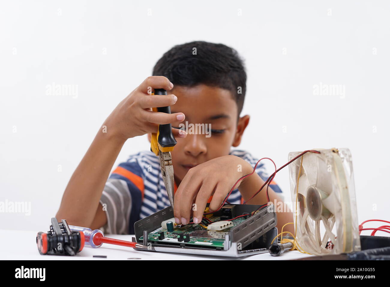 Child inventor electricity hi-res stock photography and images - Alamy