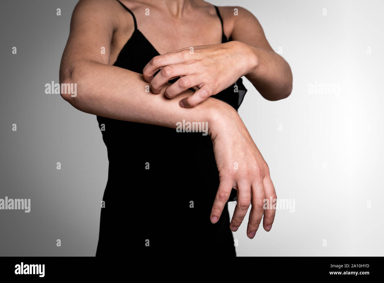Itchy and scratchy hi-res stock photography and images - Alamy