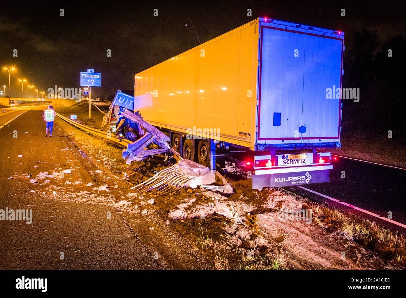 SON, Netherlands. 23rd Sep, 2019. dutchnews, Accident with truck on A50 ...