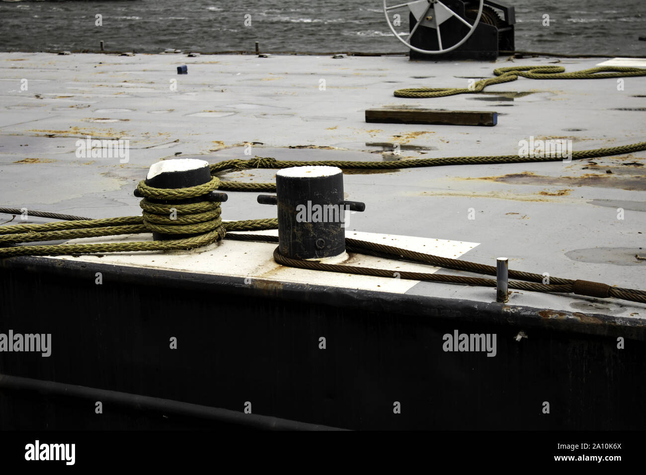Wood dock texture hi-res stock photography and images - Alamy