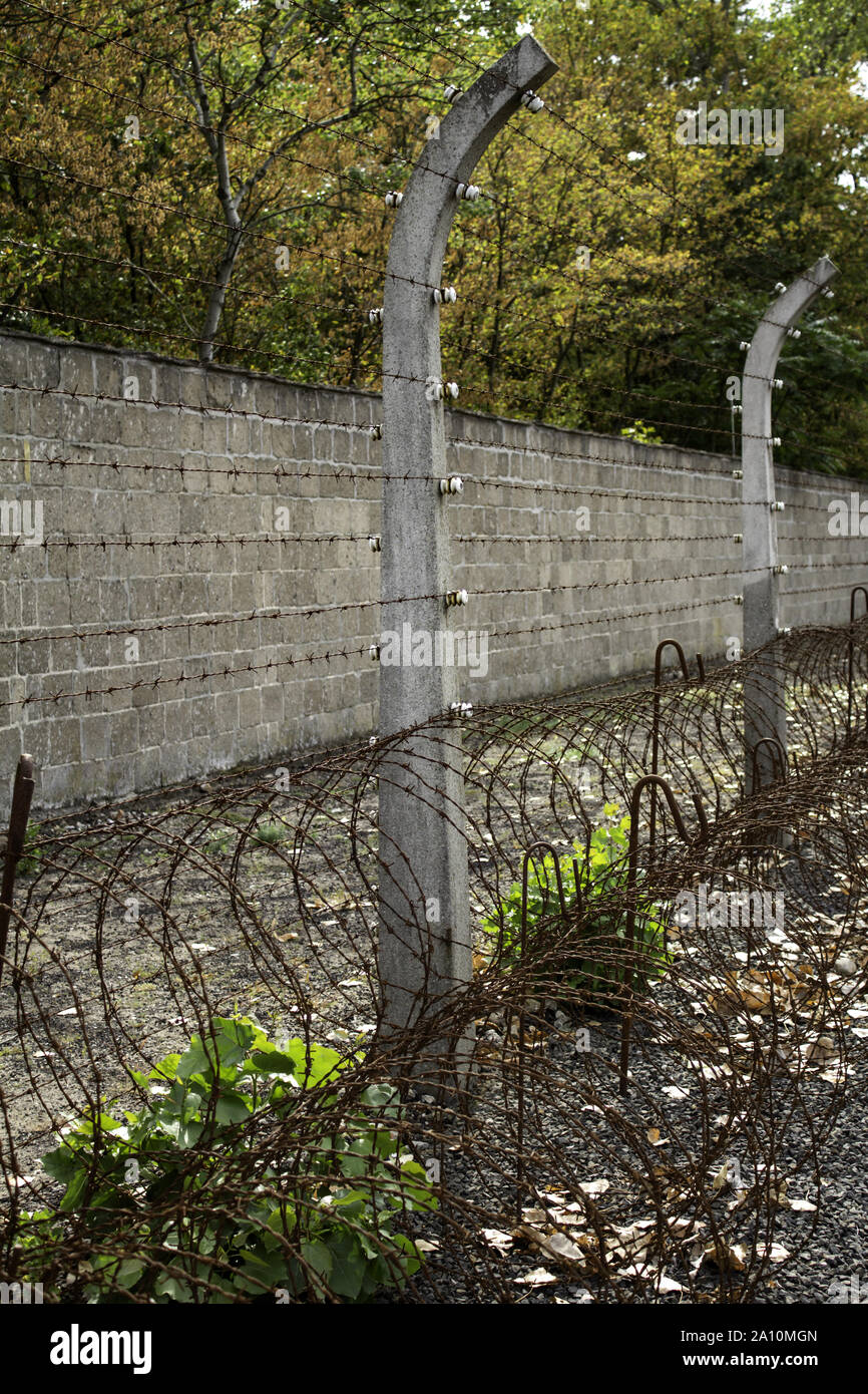 Wire fence electified in contretacion field, barrier at war, victims ...