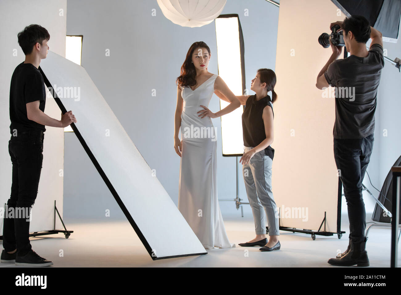 Behind the scenes photo shoot fashion hi-res stock photography and ...