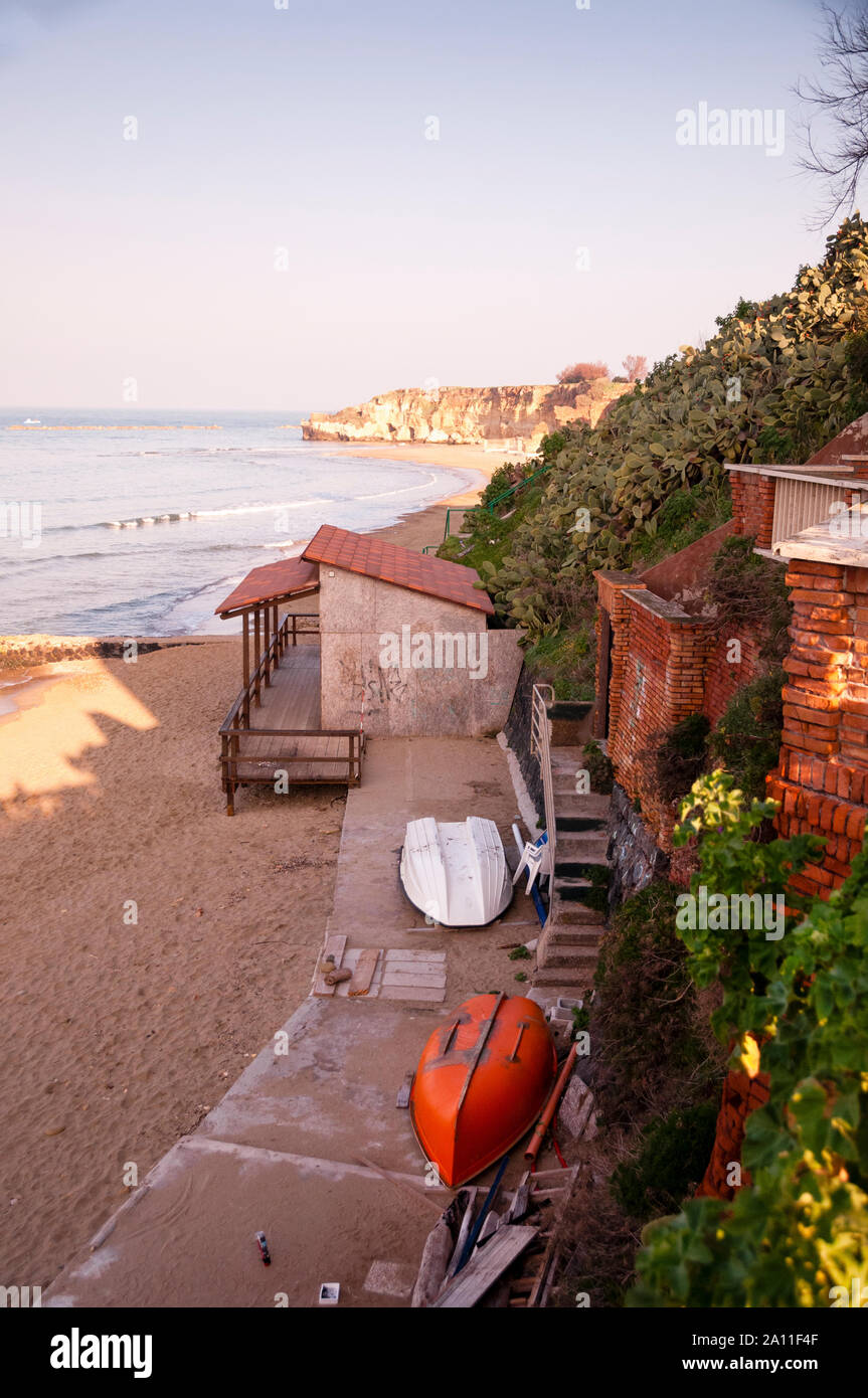 Battle of anzio landings hi-res stock photography and images - Alamy