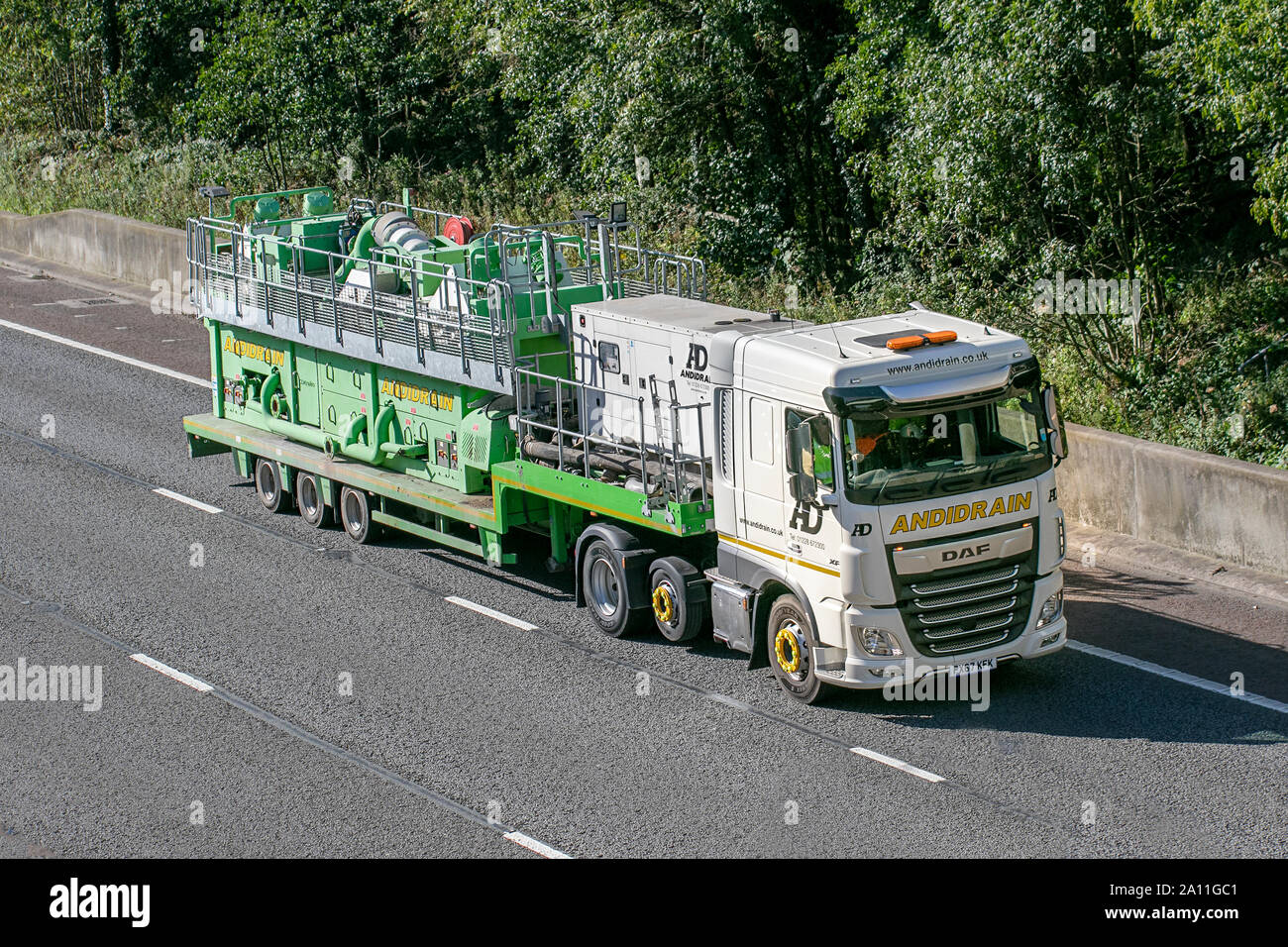 Articulated Trailer High Resolution Stock Photography and Images - Alamy