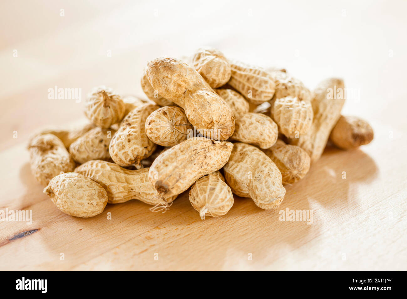 Peanuts (monkey nuts) in their shell Stock Photo - Alamy