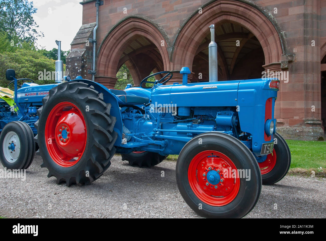 1962 fordson dexta tractor hi-res stock photography and images - Alamy