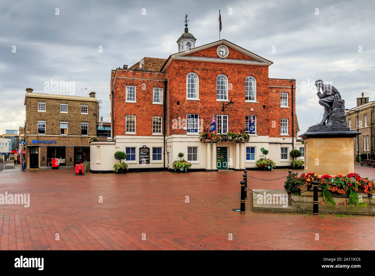 huntingdon town centre, huntingdon town hall built 1745 ...