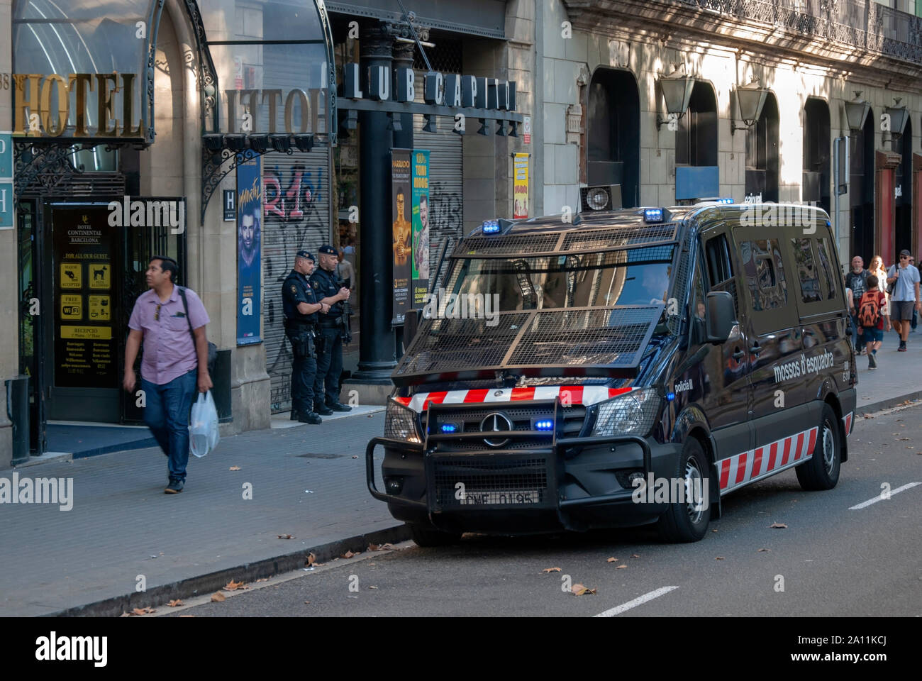 La rambla centre barcelona catalunya spain more than hi-res stock ...