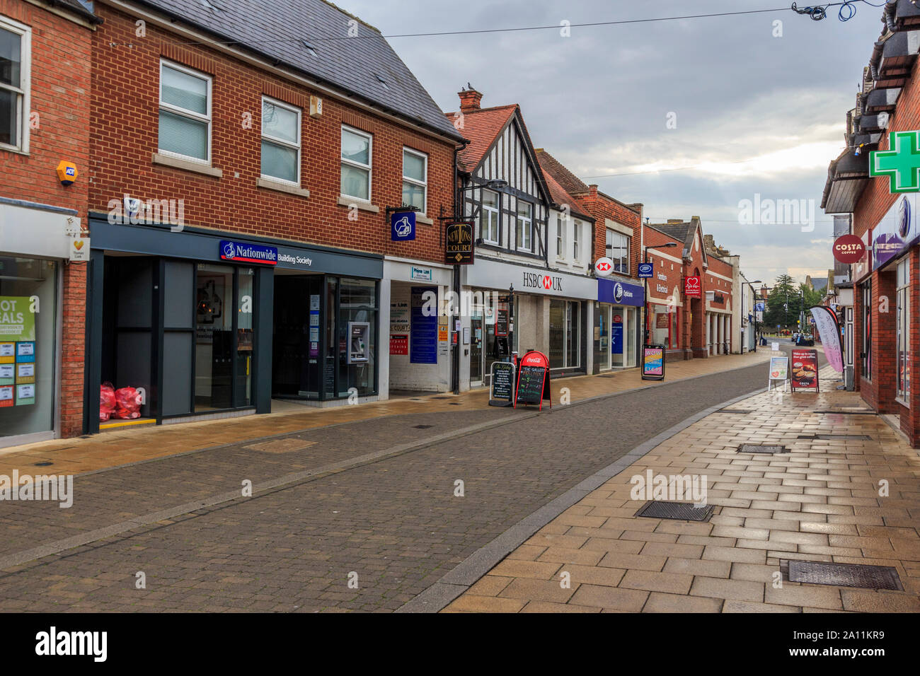 huntingdon town centre high street , cambridgeshire, england, uk, gb ...