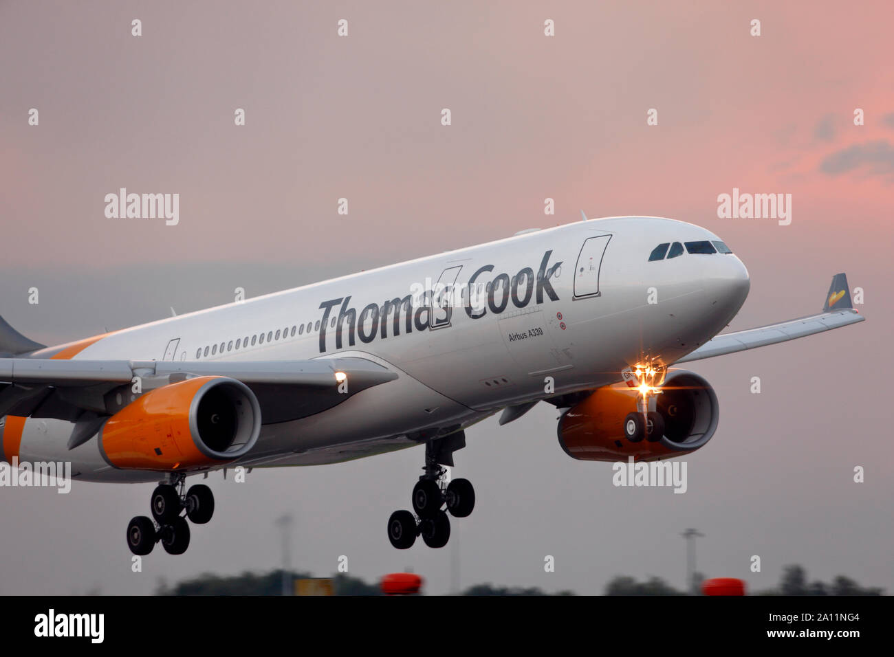 Thomas Cook Airbus 321 at Stansted Airport Stock Photo - Alamy