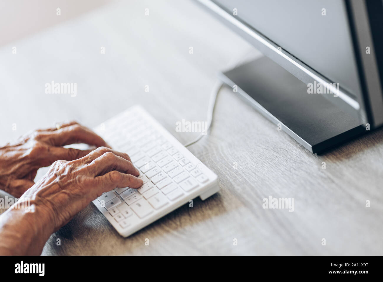 Learn typing hi-res stock photography and images - Alamy