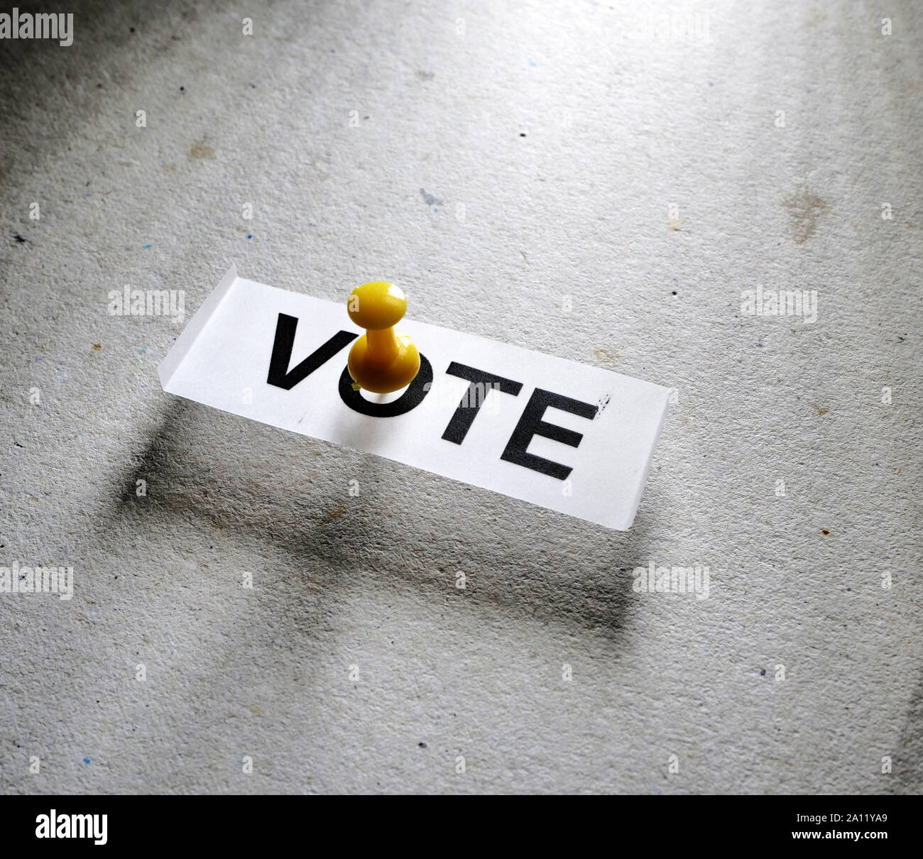 Confidential vote hi-res stock photography and images - Alamy
