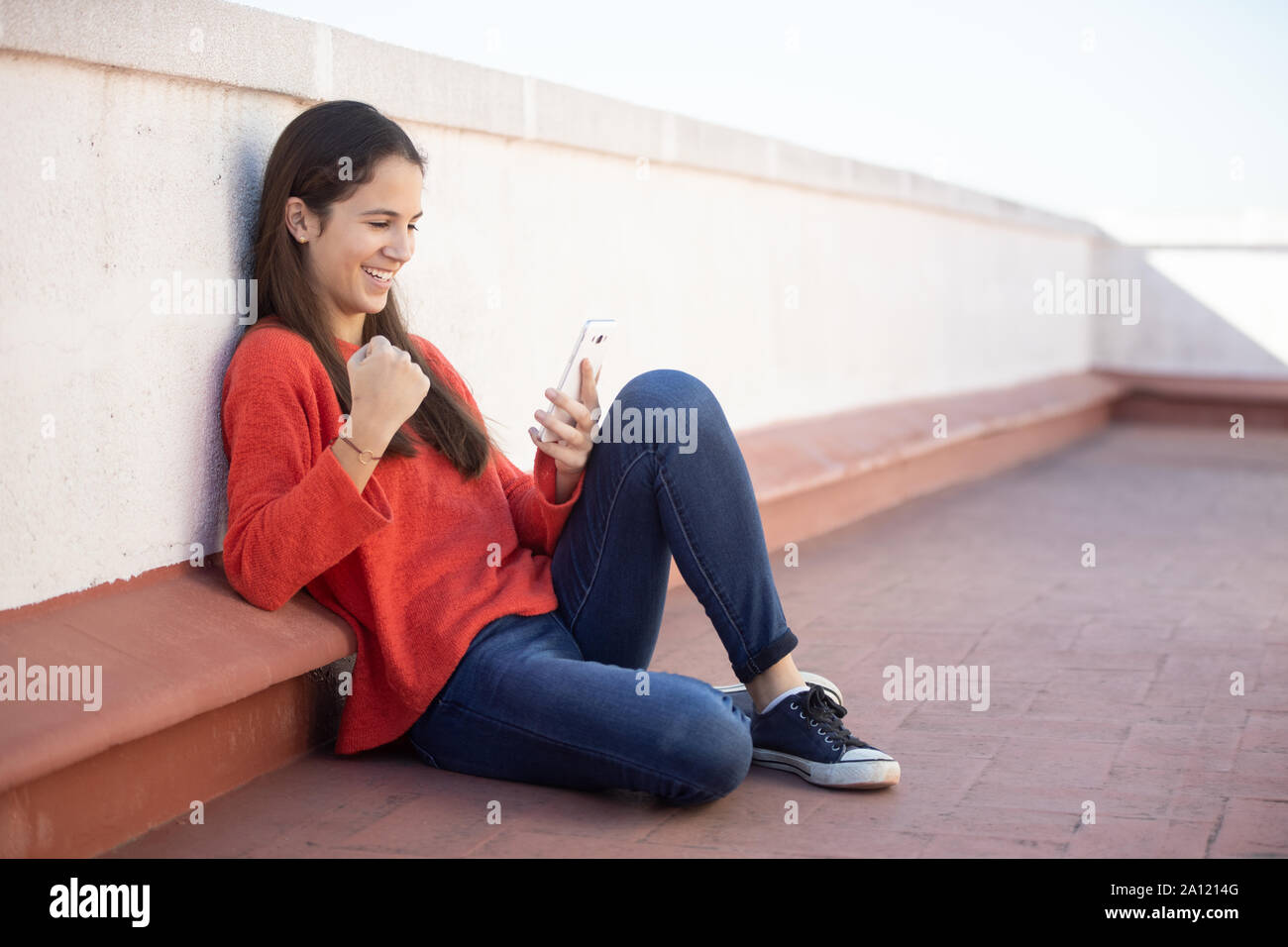 Persona sentada hi-res stock photography and images - Alamy
